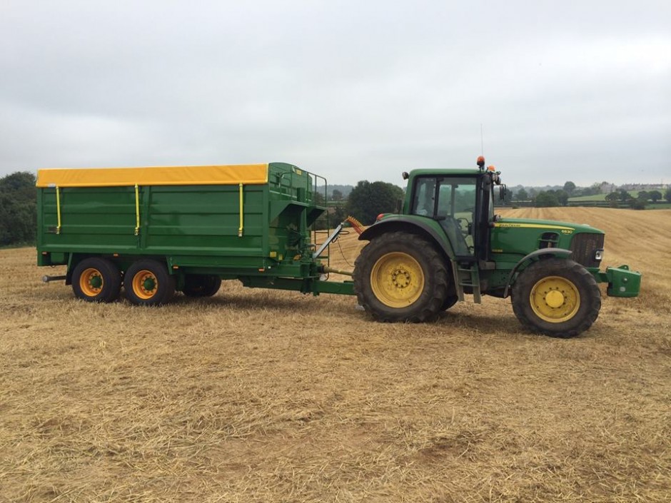 Bulk Blowing Trailers | BeAllAgri